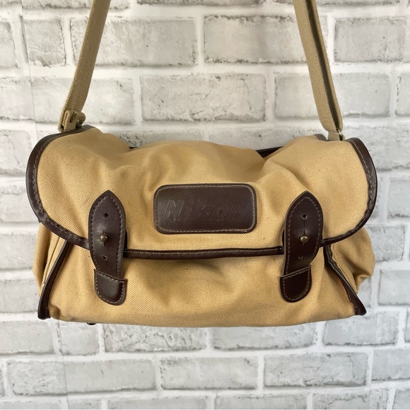 Nikon | Bags | Vintage Nikon Large Canvasleather Camera Bag ...